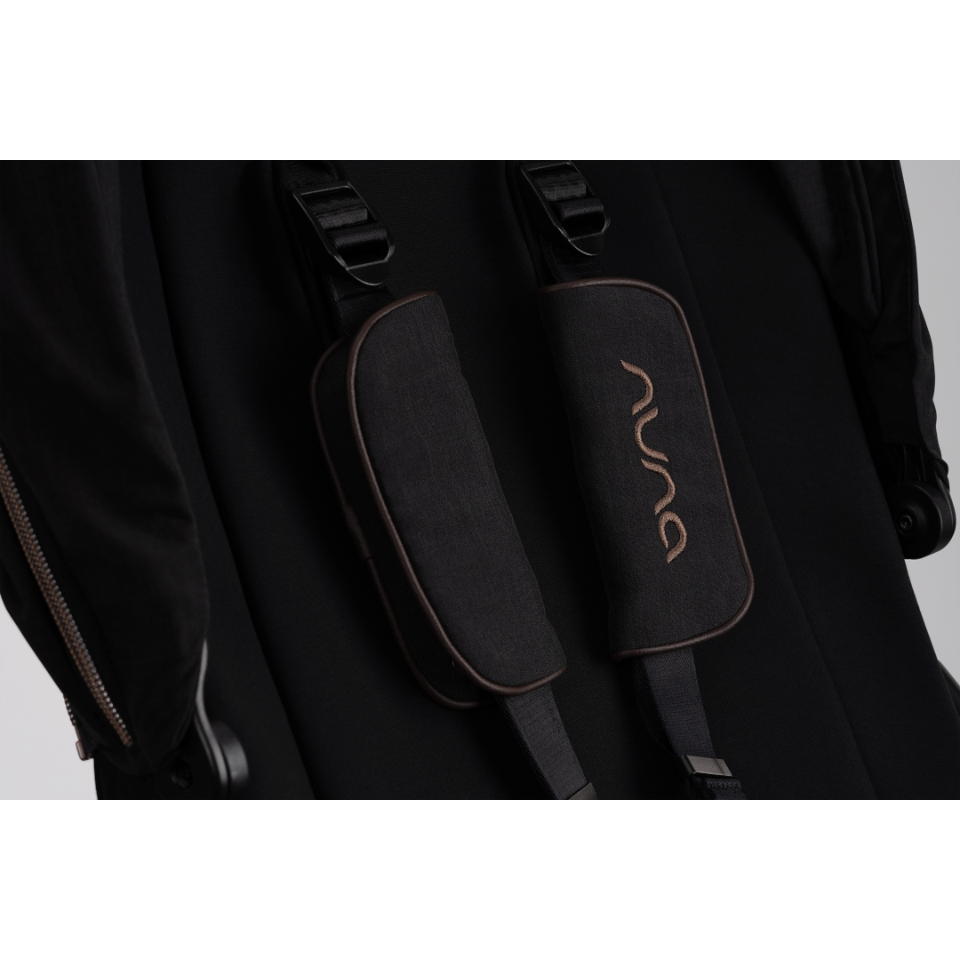 Nuna - Carucior ultra-usor pentru copii IXXA, colectia Riveted — Petit Bebe